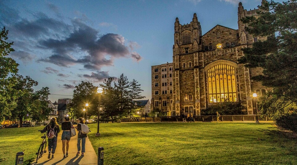 UMich Premed Guide 2026: Requirements, Courses, MCAT Prep, and Experience